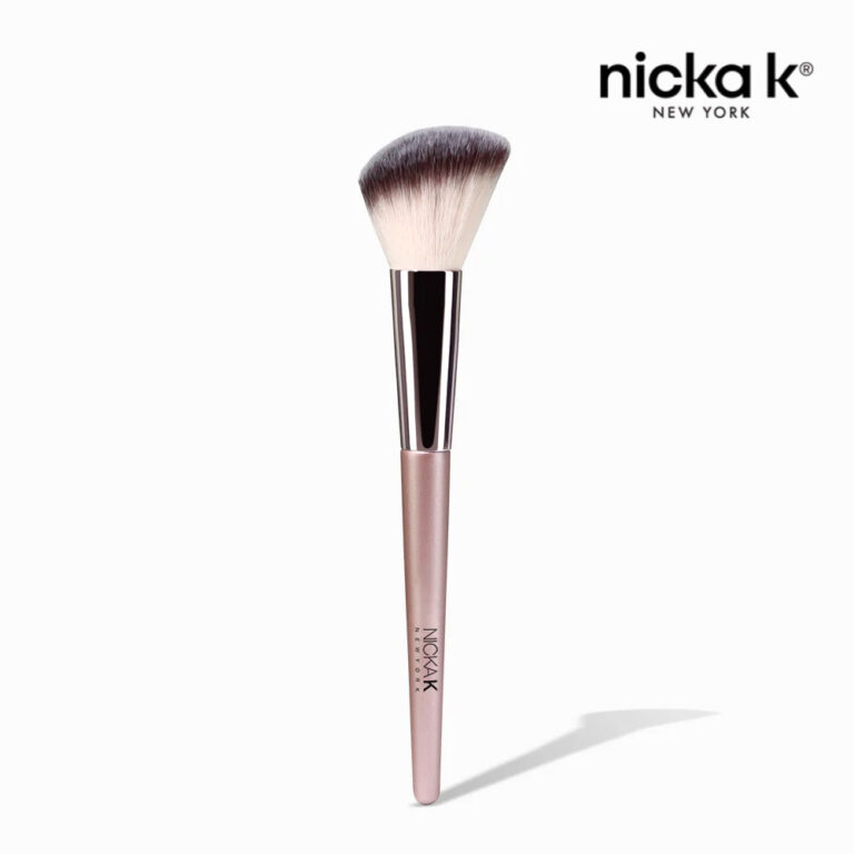 NICKA K Angled Contour Brush – Beauty Collection